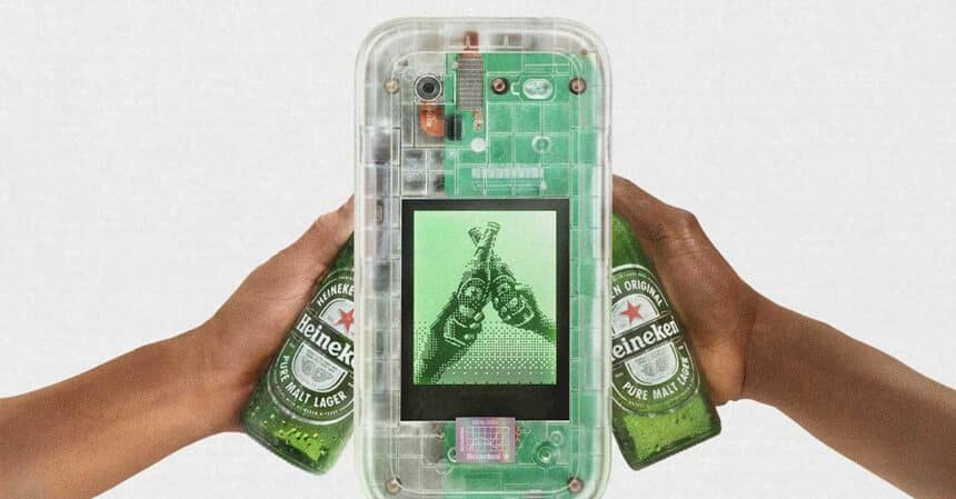 Concorso Heineken "The Boring Phone": vinci 300 Nokia 2660 Flip in ...